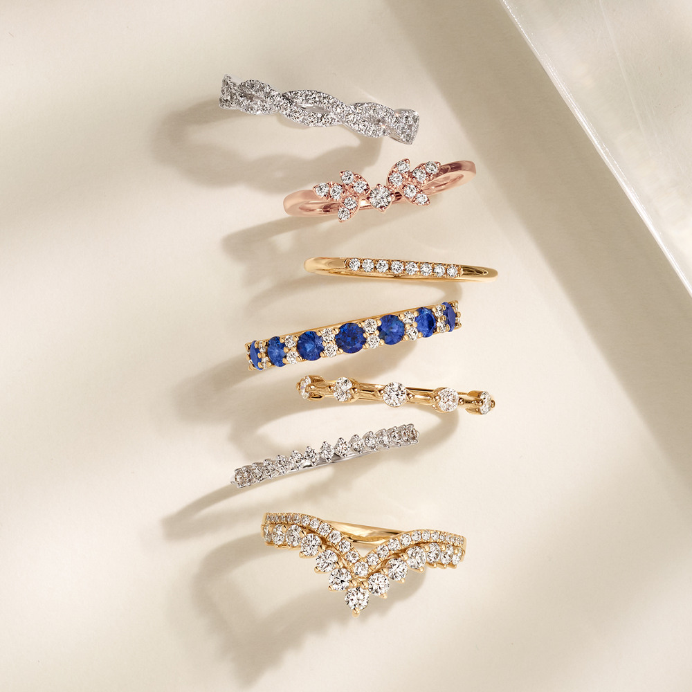 Echo Diamond Infinity Band in Platinum | Shane Co.