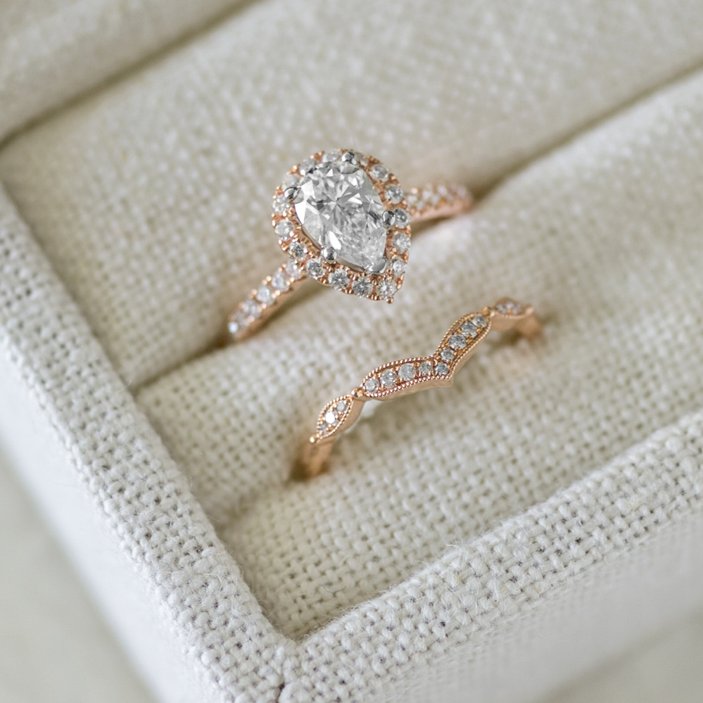 Agra Diamond Chevron Band | Shane Co.